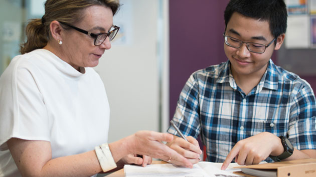 Writing in Academic English | British Council